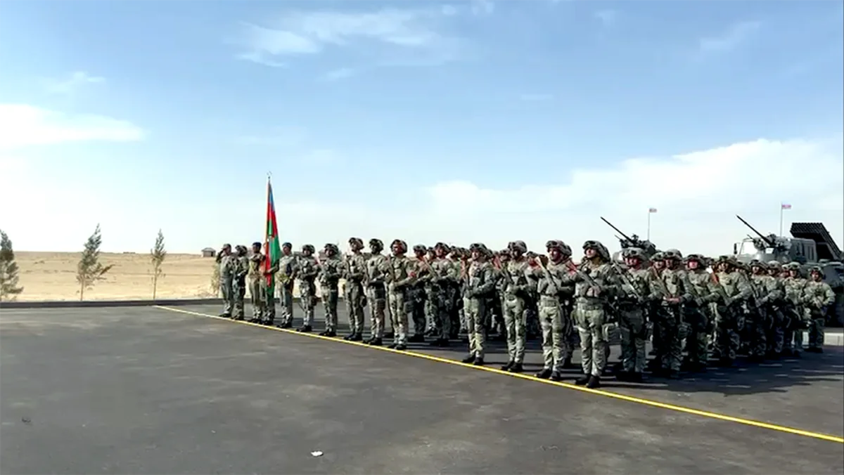 Azerbaijan defense minister meets with personnel participating in Unity ...