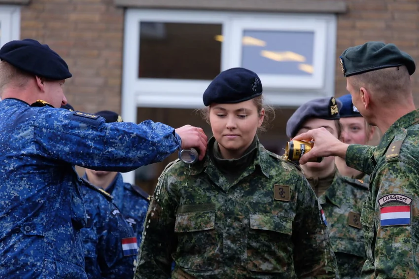 Crown Princess of Netherlands completes military training | Report.az