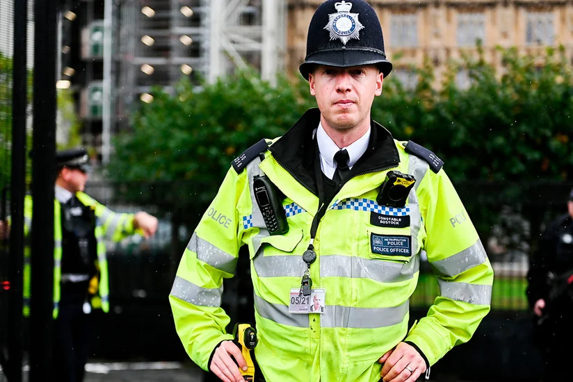 Police carry out controlled explosion near US Embassy in London | Report.az