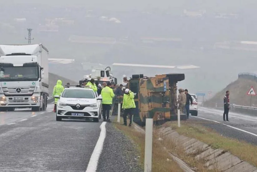 Six soldiers injured in car crash in Turkiye | Report.az