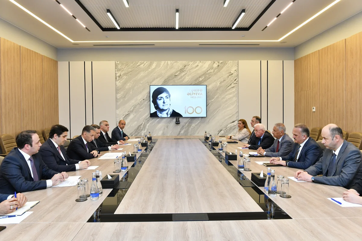 Rashad Nabiyev seals postage stamp dedicated to 100th anniversary of ...