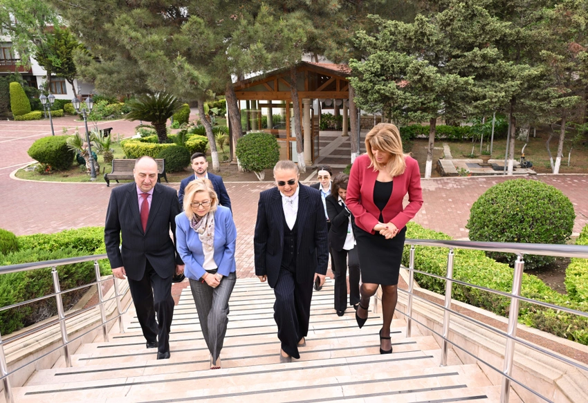 First lady of Bulgaria gets acquainted with dishes of Azerbaijani ...