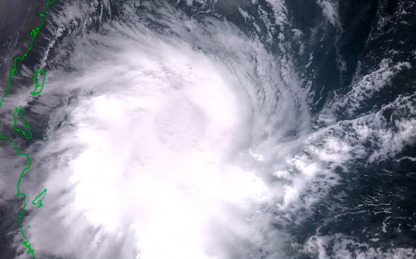 One child dead, several others injured as cyclone hits Kenya | Report.az